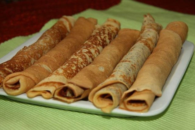 Clatite fara faina! Reteta s-a viralizat instant pe internet! Desertul ...